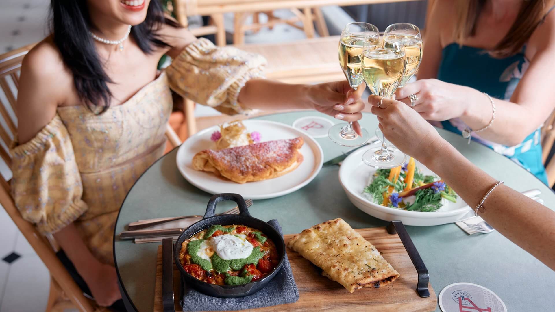 Australia's 18 best bottomless brunches - Pindrop Adventures